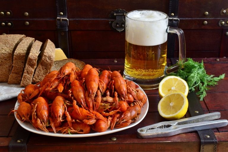 Crawfish 101: What Does Crawfish Taste Like?