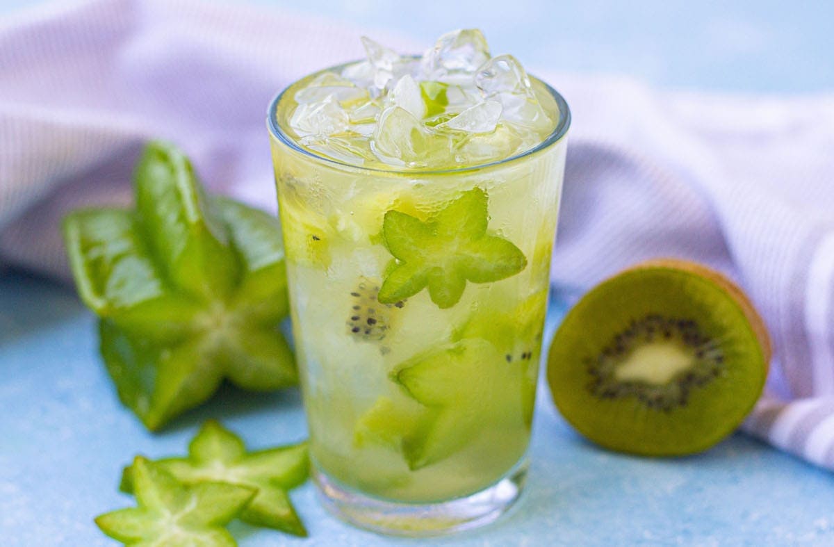 25 Refreshing Summer Drinks That Instantly Cool You Down - Food Plus Words