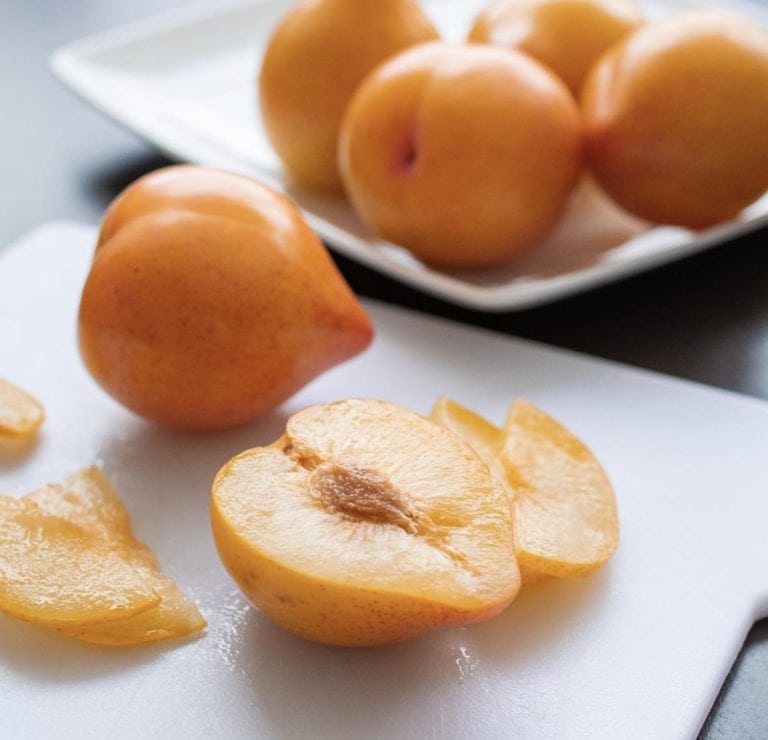 35 Fruits that Start with L to Make You Say "Yum!"