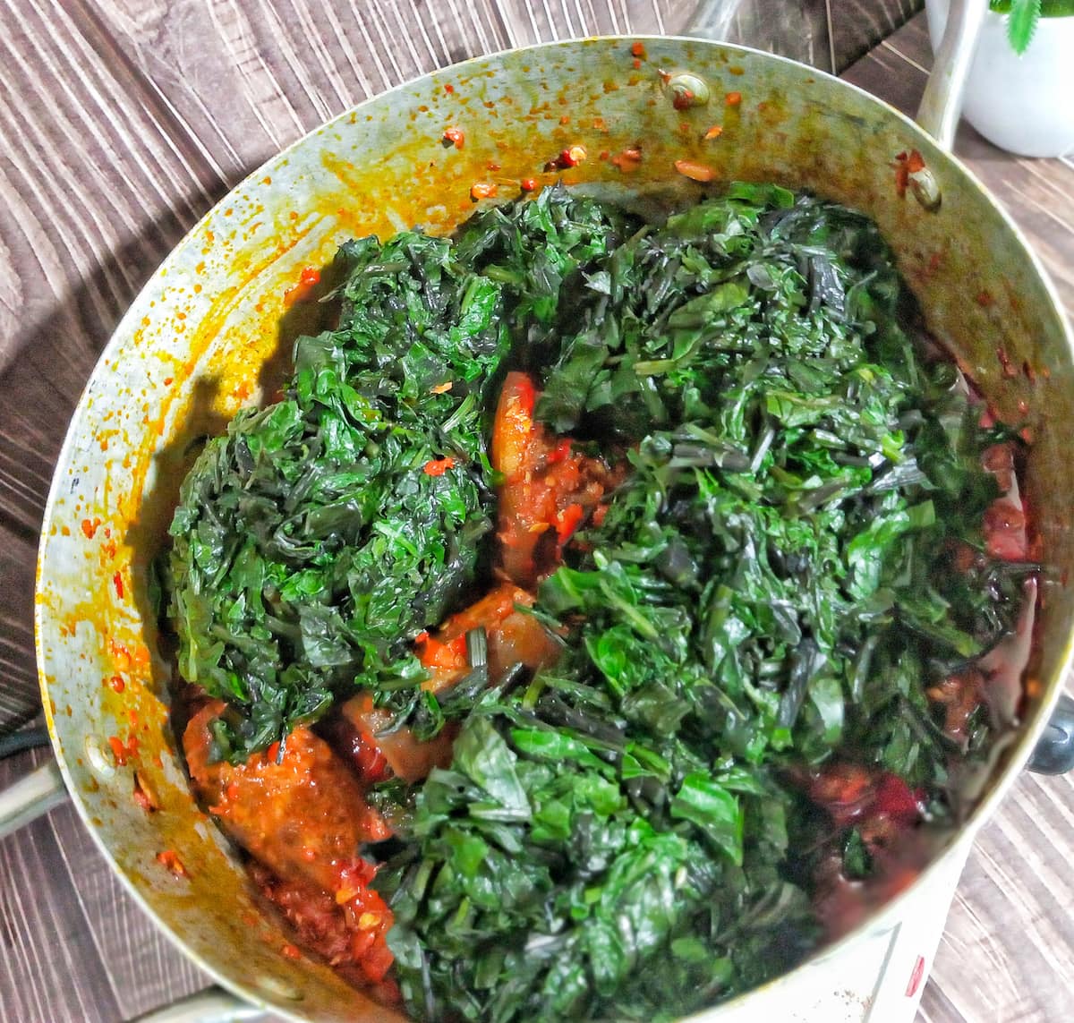 How To Make Efo Riro (Easy Nigerian Spinach Stew Recipe)