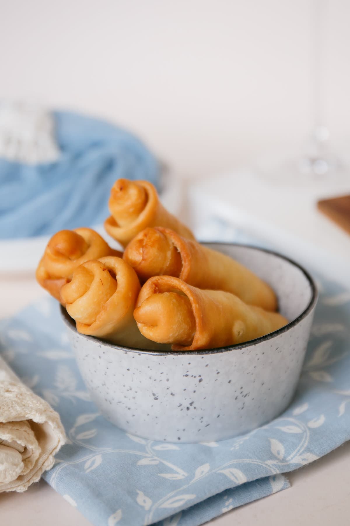 The Tastiest Nigerian Fish Roll Recipe (Ready in 60 Minutes)