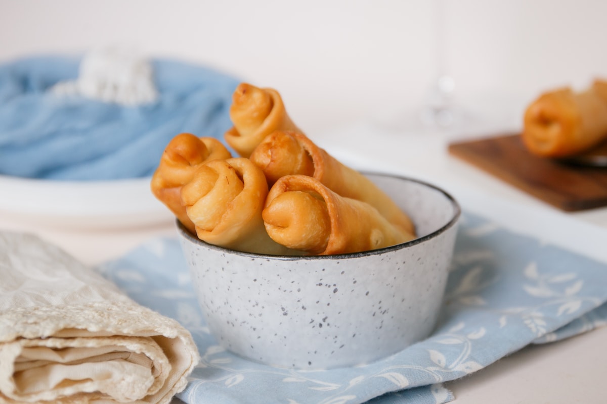 The Tastiest Nigerian Fish Roll Recipe (Ready in 60 Minutes)