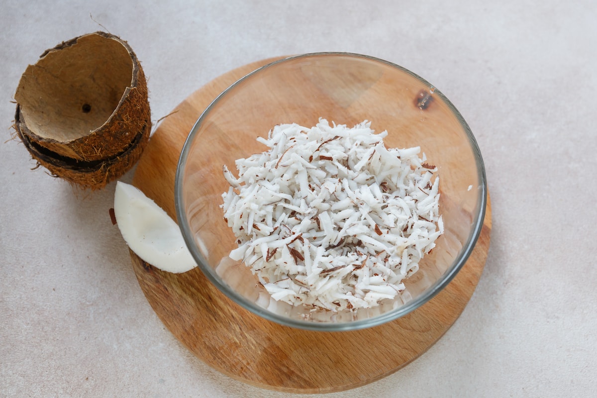 How To Make Crunchy Nigerian Coconut Candy (3 Ingredients)