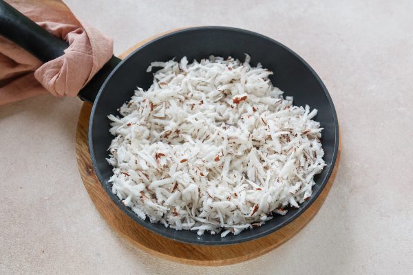 How To Make Crunchy Nigerian Coconut Candy (3 Ingredients)