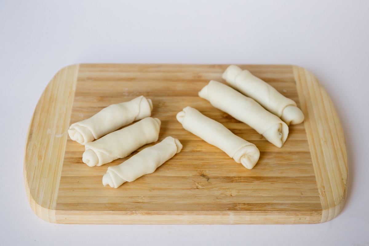 The Tastiest Nigerian Fish Roll Recipe (Ready in 60 Minutes)