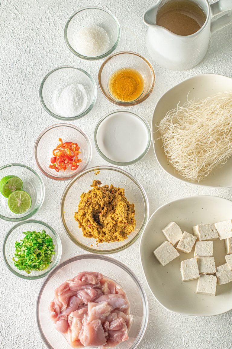 Easy Chicken Laksa Curry Recipe: 30 Mins Malaysian Curry