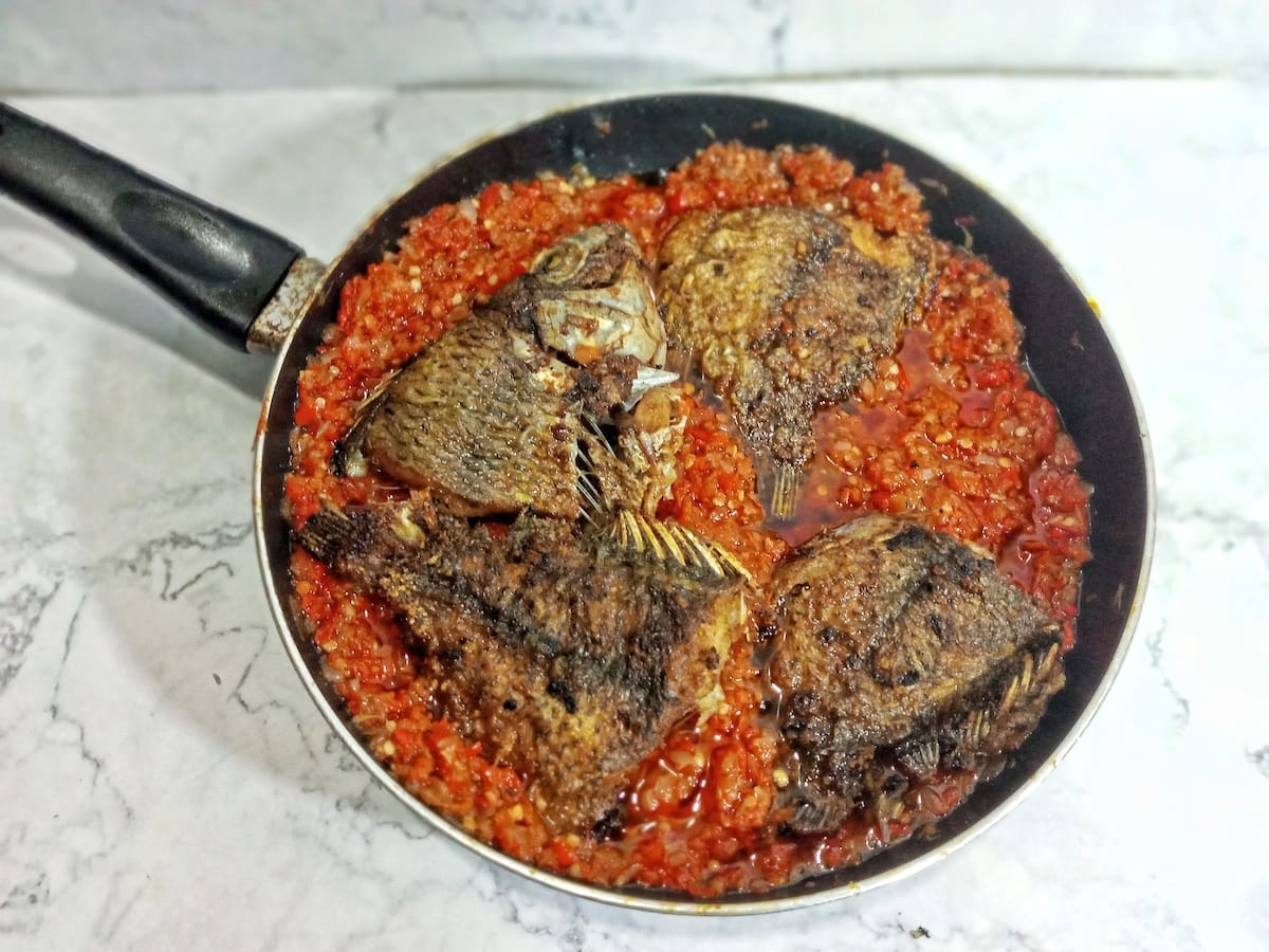 The Best Nigerian Fish Stew (Obe Eja Tutu) in 60 Minutes!