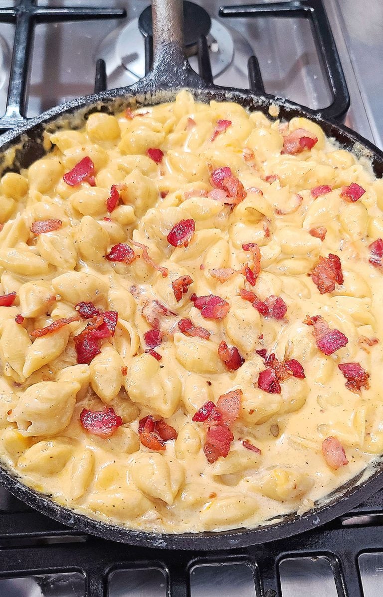 Easy One Skillet Bacon Mac And Cheese With A Twist