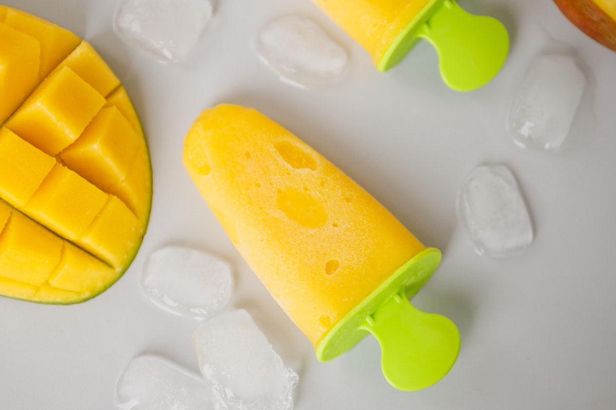 Easy Creamy Mango Popsicles