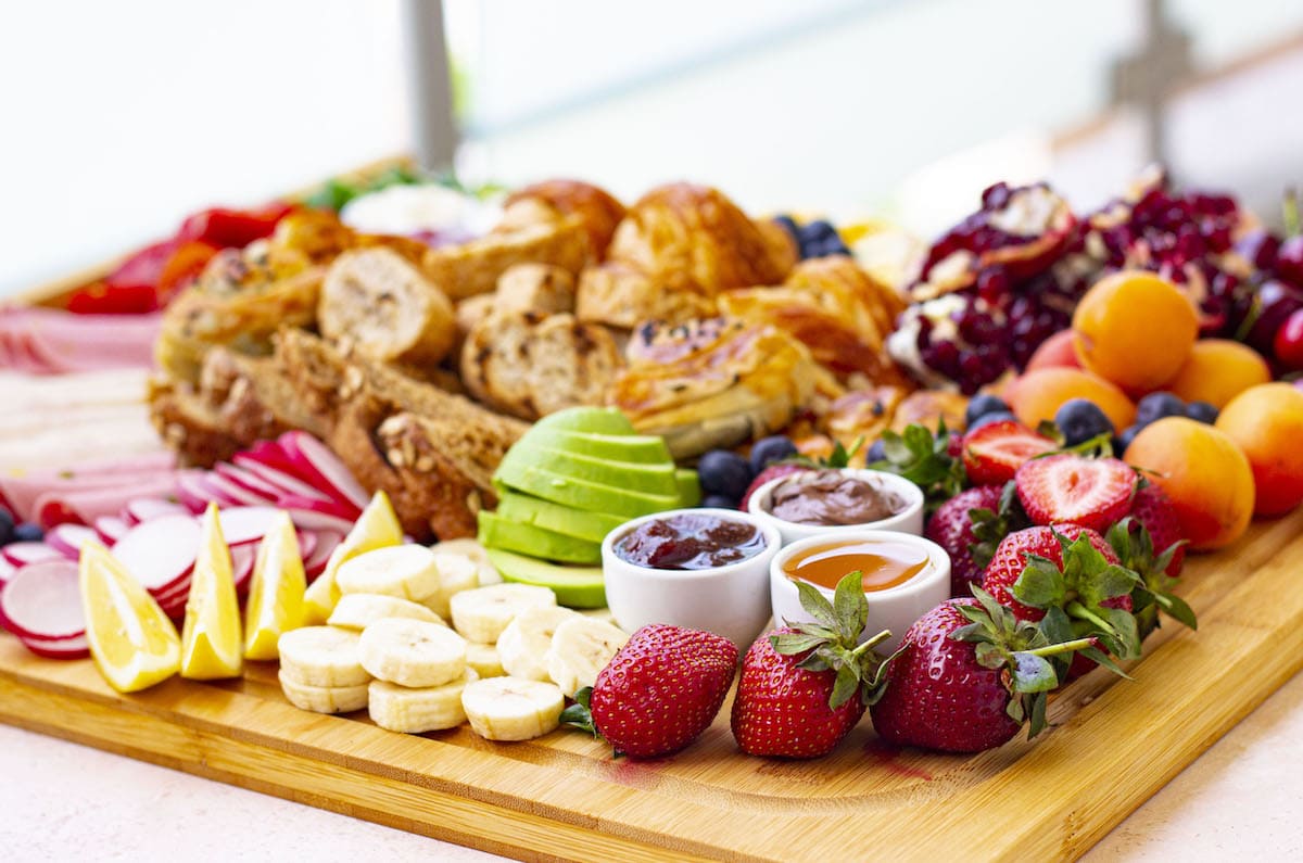 Easy Breakfast Charcuterie Board