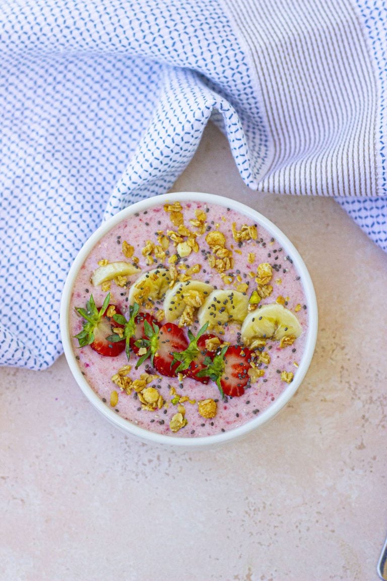 Strawberry Smoothie Bowl Recipe