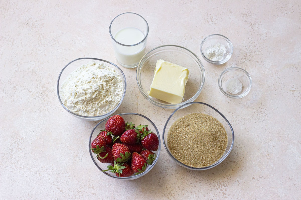 Strawberry Spoon Cake Recipe