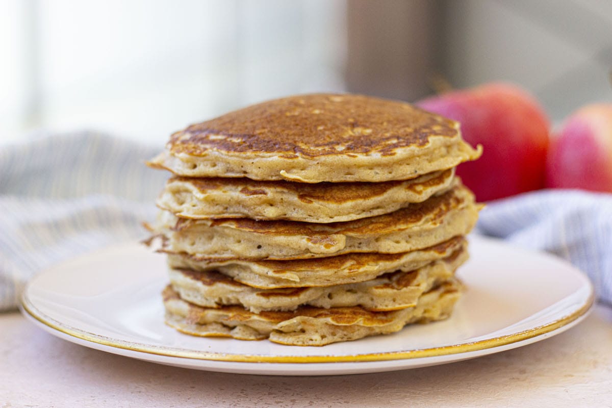 Easy Fluffy Caramel Apple Pancakes