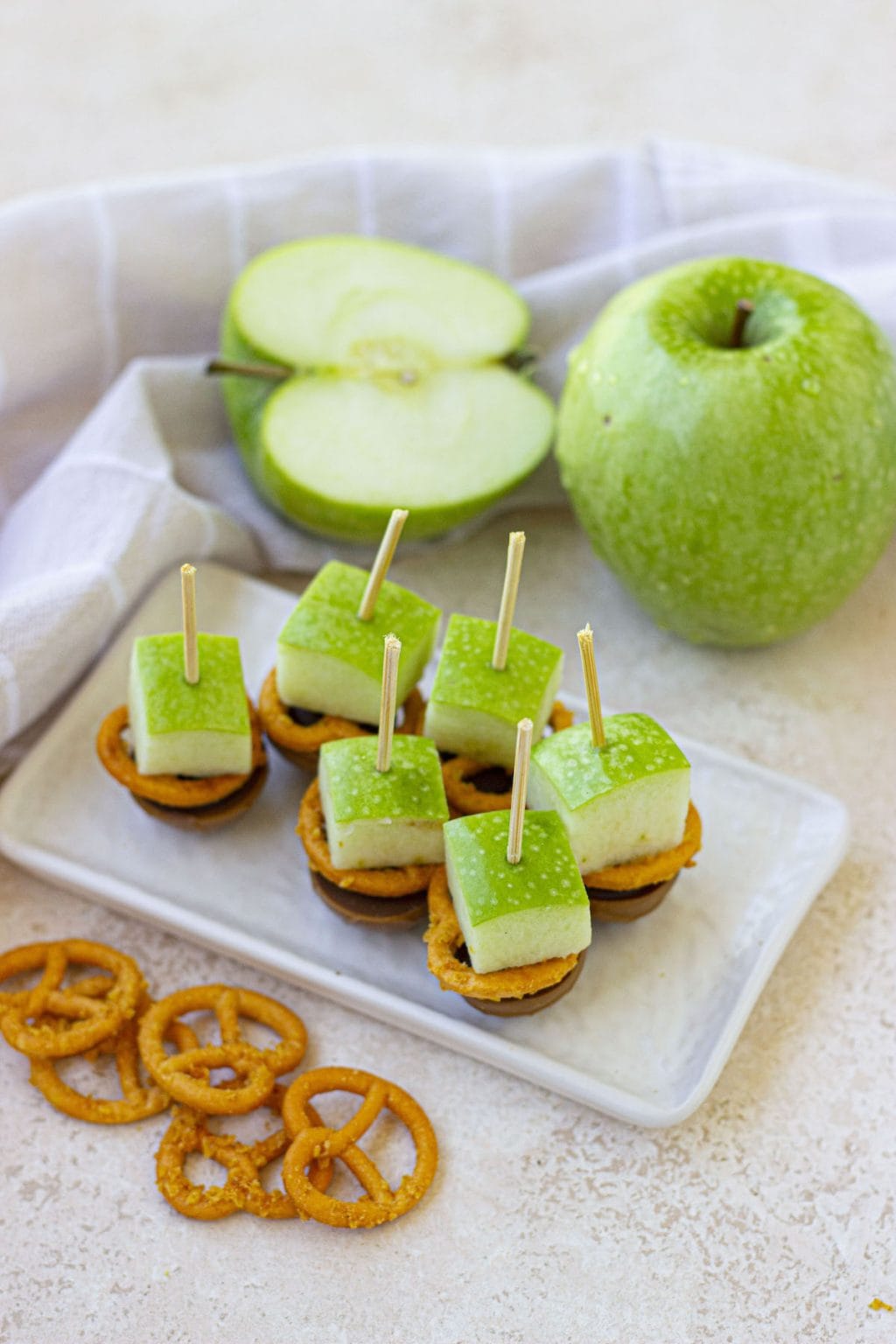 3-Ingredient Caramel Apple Bites
