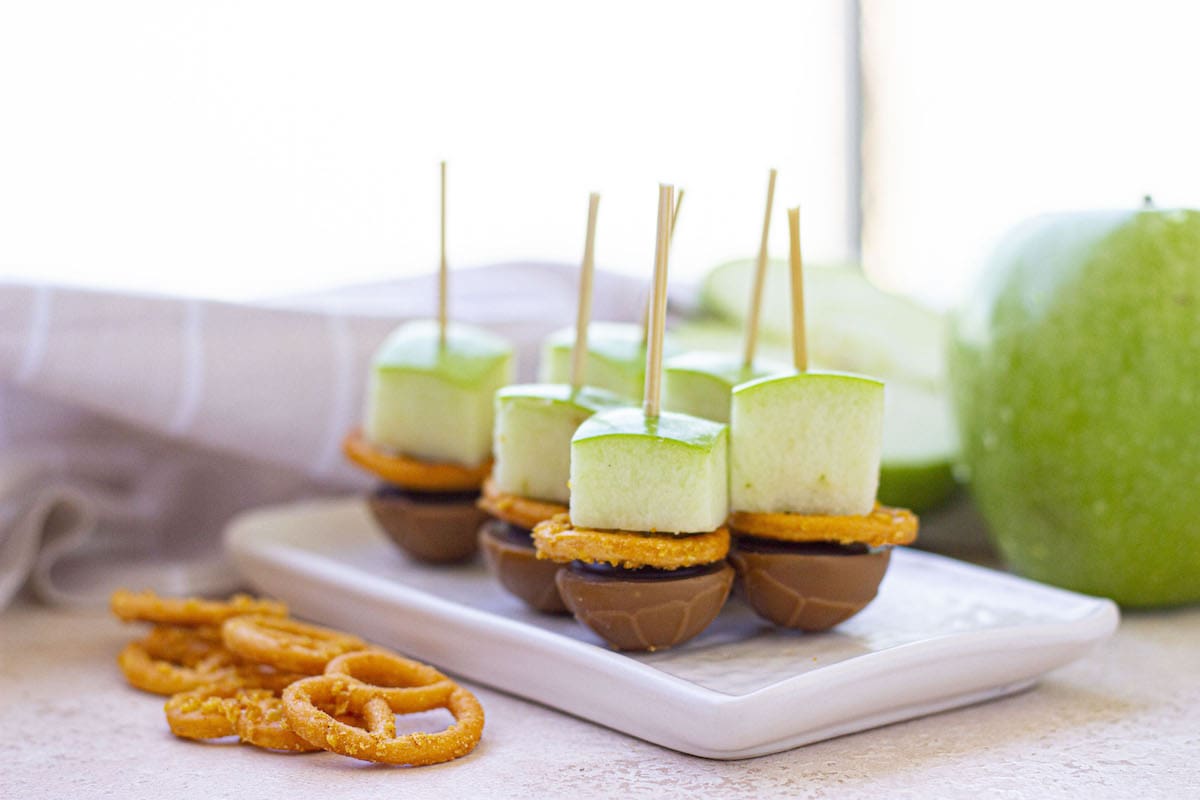 3-Ingredient Caramel Apple Bites