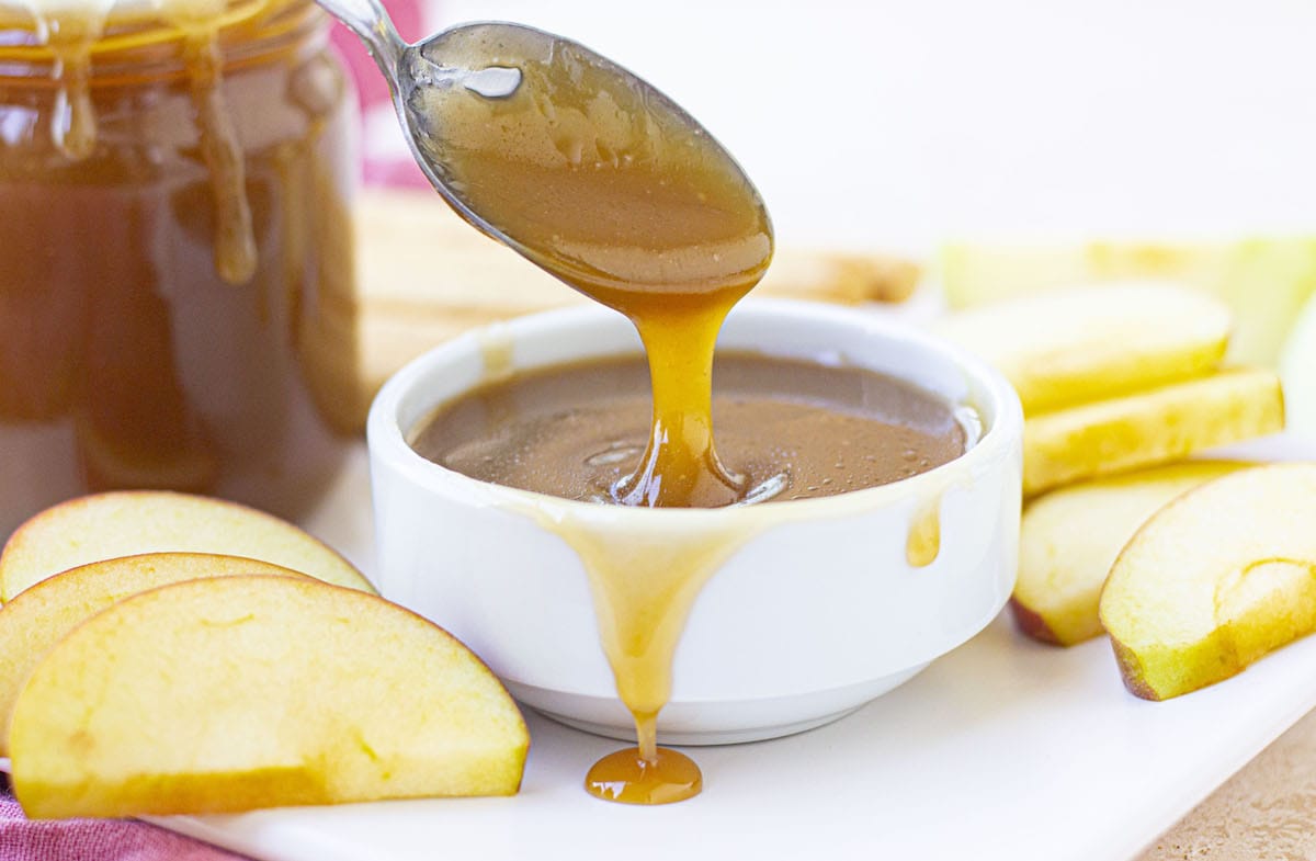 Easy Caramel Dip For Apples