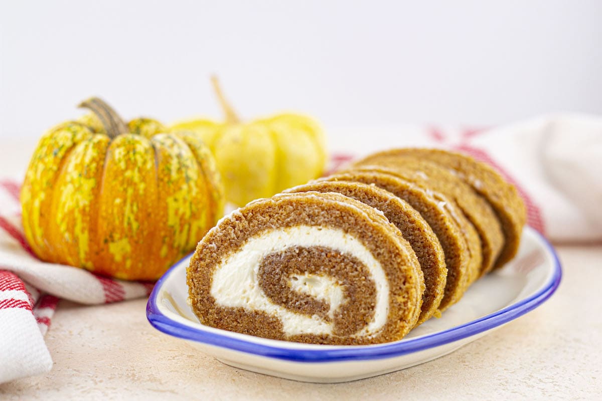 Easy Pumpkin Rolls