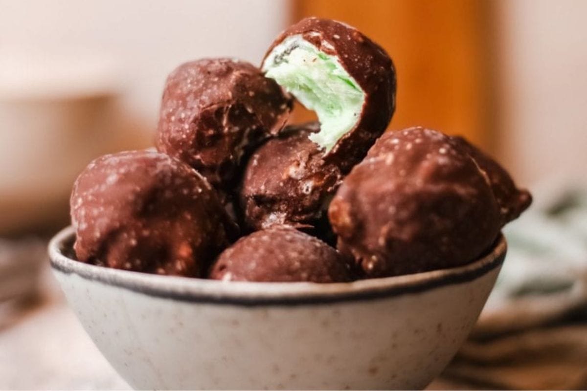 25 Easy March Desserts You’ll Want to Make ASAP - Food Plus Words