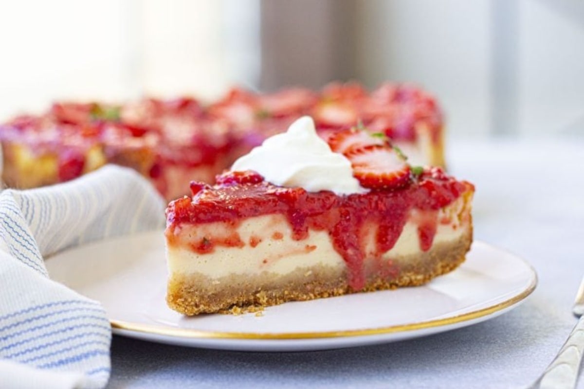 25 Graduation Dessert Ideas That’ll Sweeten the Celebration - Food Plus ...