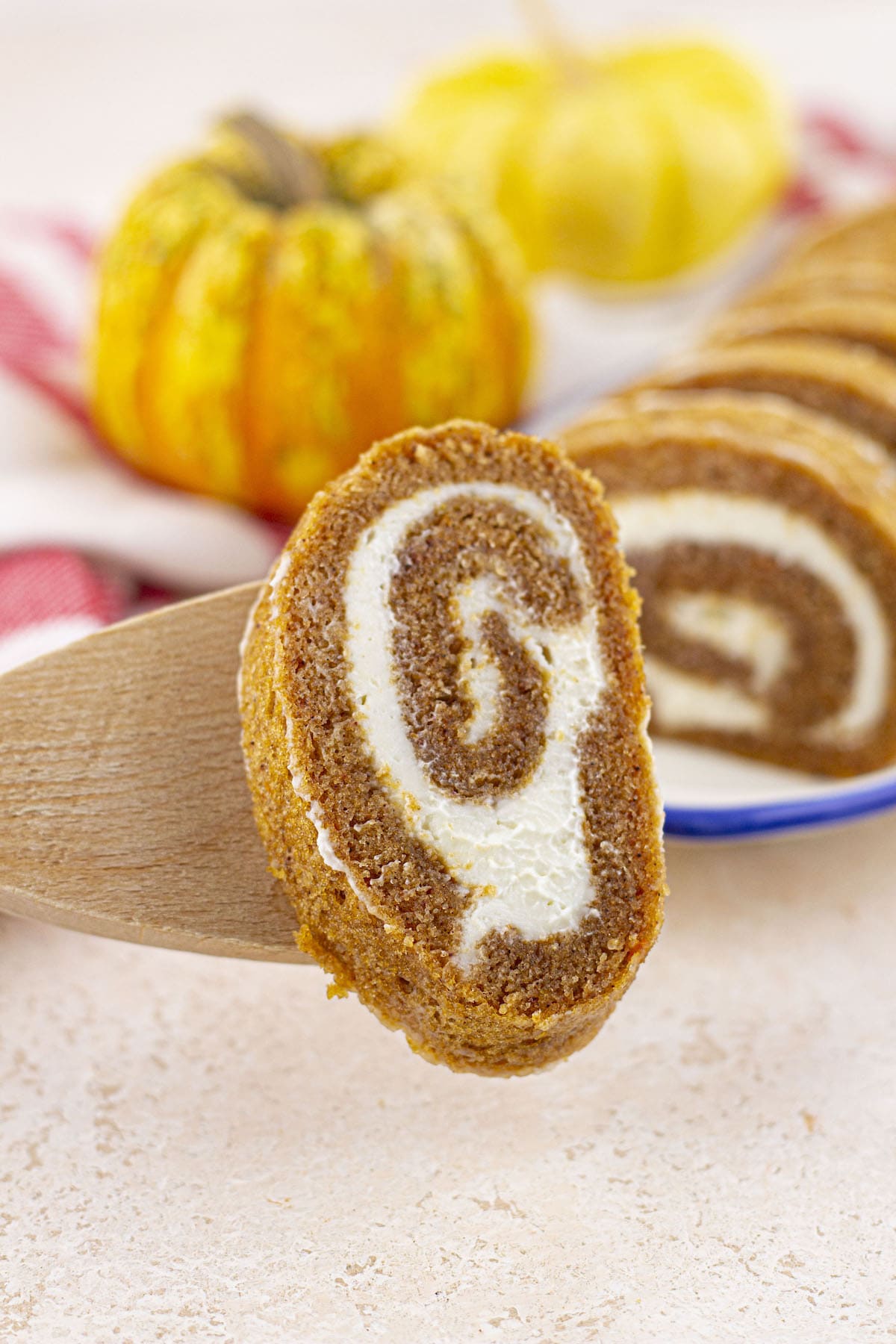 Best Pumpkin Roll Recipe
