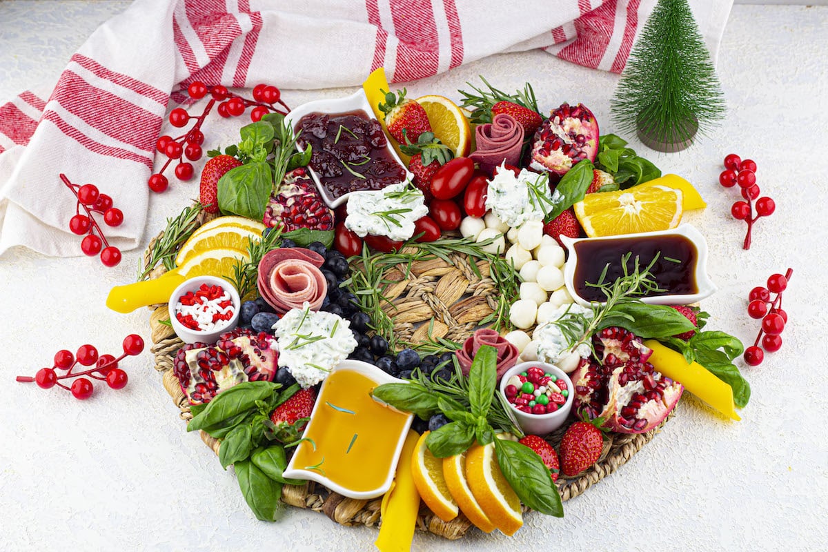 25 Holiday Food Ideas So Festive, Your Table Will Look Straight Out of ...