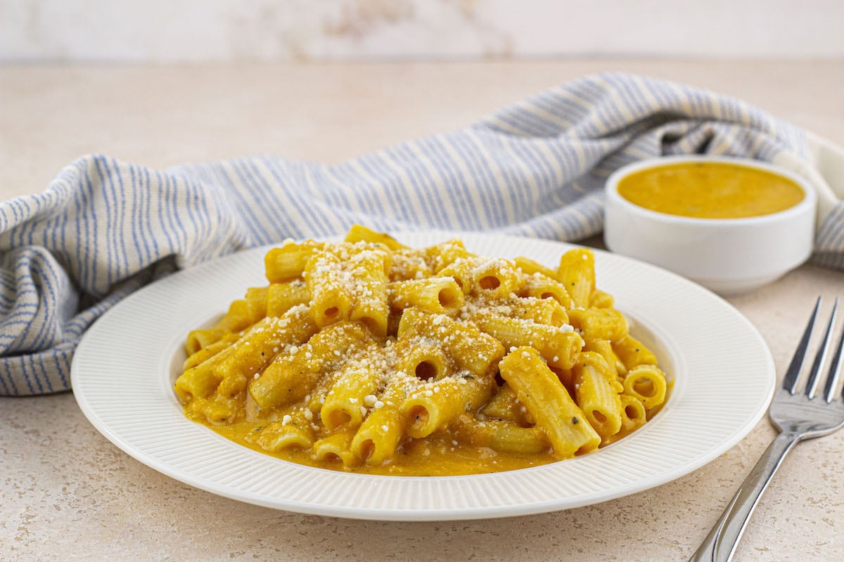 25 Friendsgiving Meals Your Friends Will Beg You to Make Again - Food ...