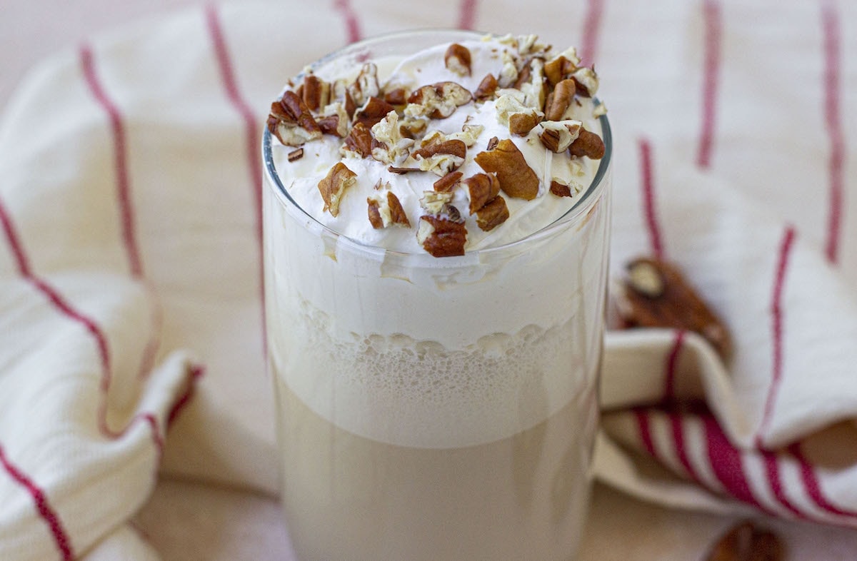 25 Winter Alcoholic Drinks So Good, They're Like a Holiday Party in ...
