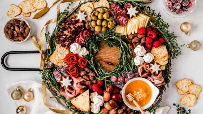 25 Christmas Dinner Appetizers That Will Have Guests Coming Back For ...
