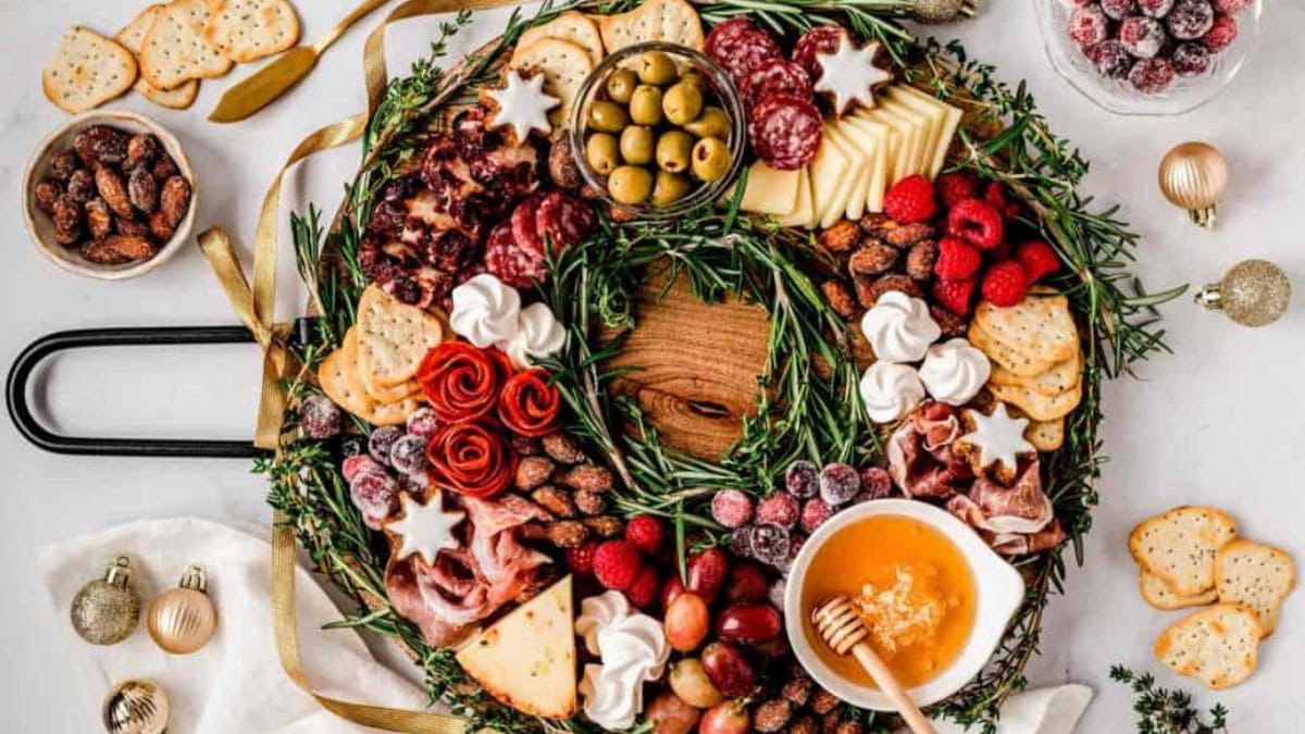 25 Christmas Party Food Ideas That Will Have Guests Singing Carols ...