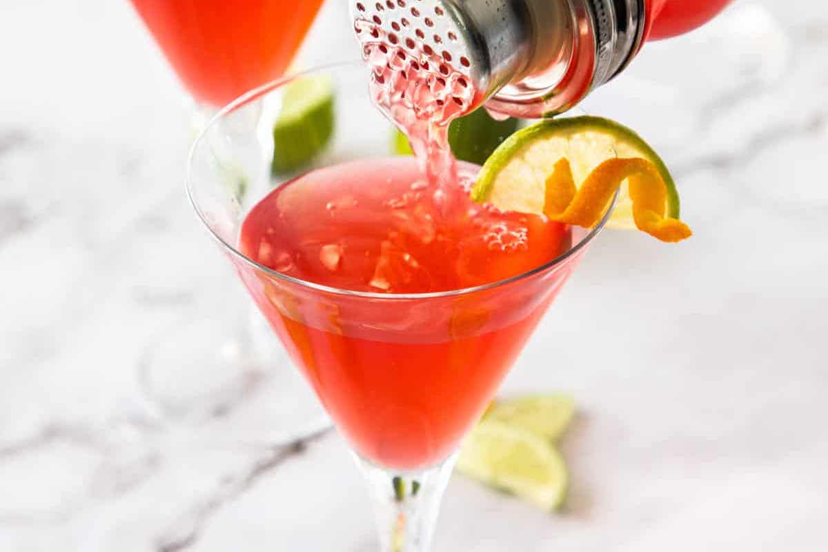 25 Xmas Drinks That Will Lift Your Holiday Spirits - Food Plus Words