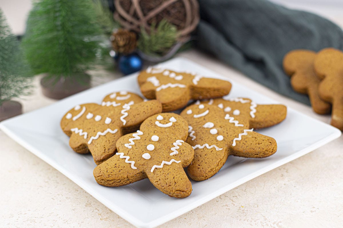 Easy Soft Gingerbread Cookies