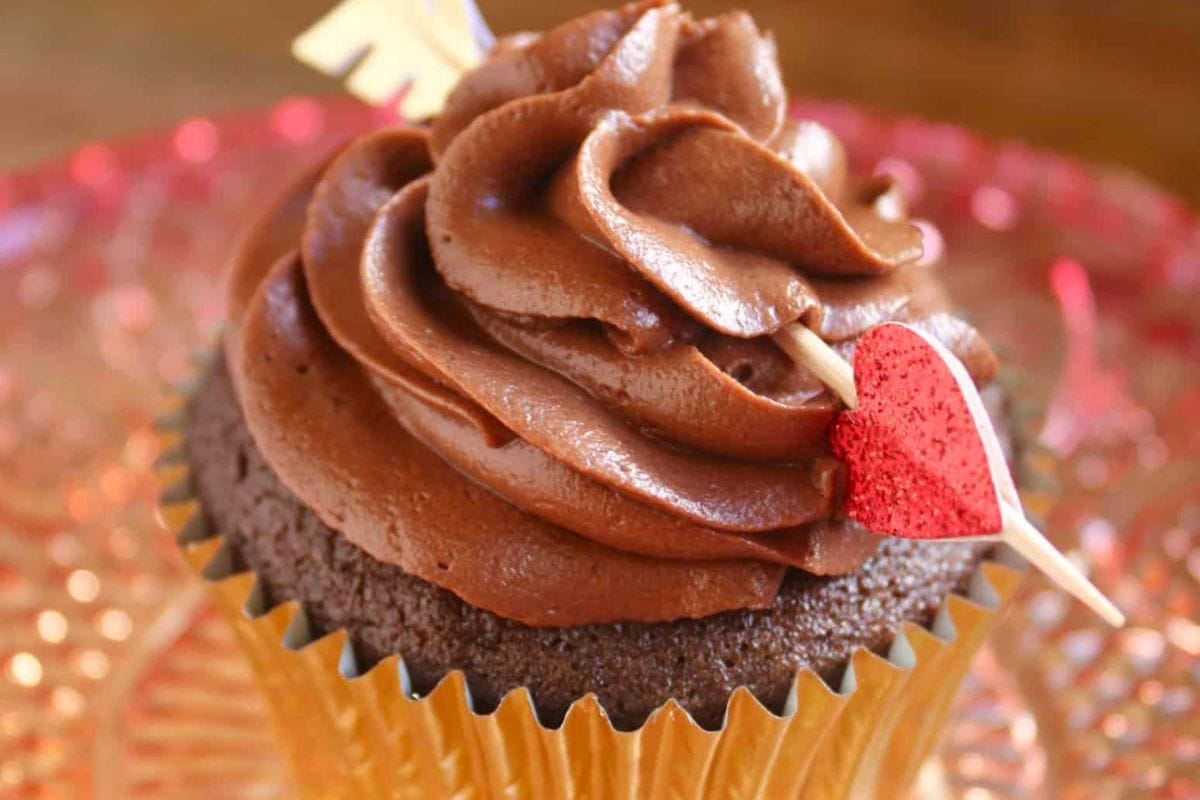 25 Valentine's Day Cupcakes That Are Cupid-Approved