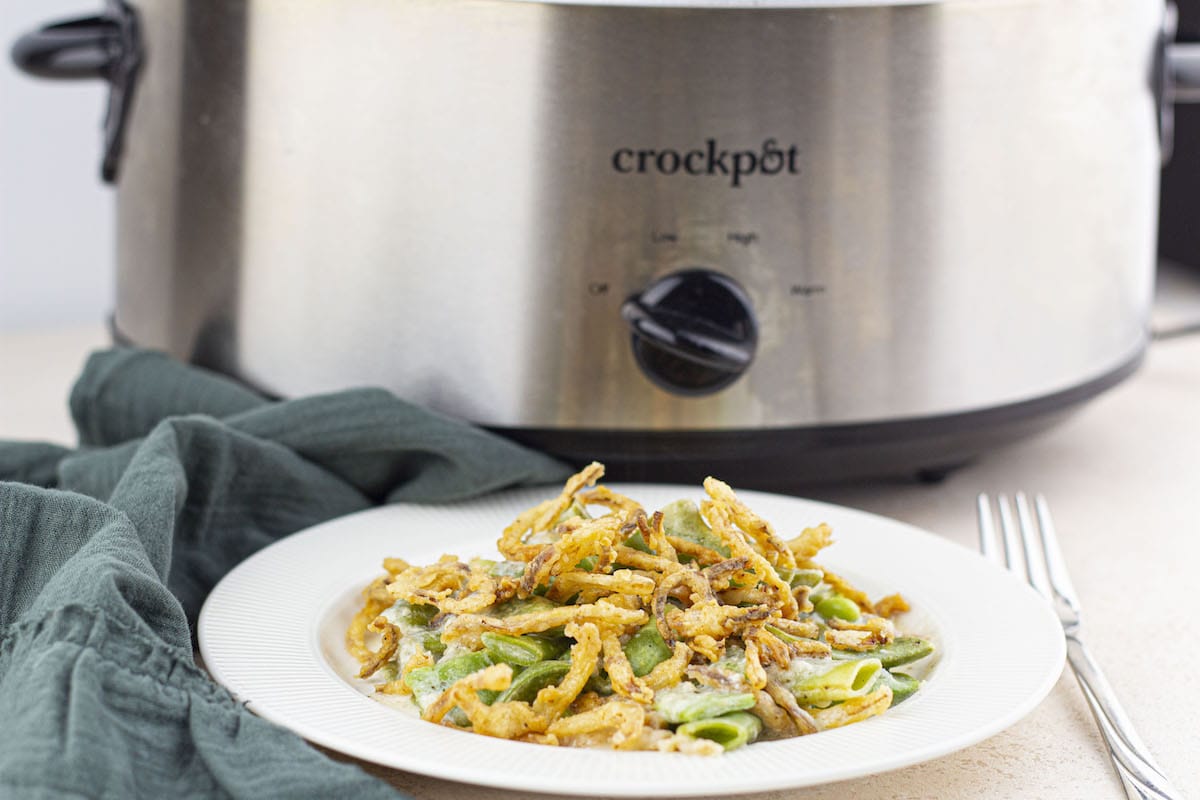 25 Easy Crockpot Potluck Recipes For Your Next Gathering - Food Plus Words