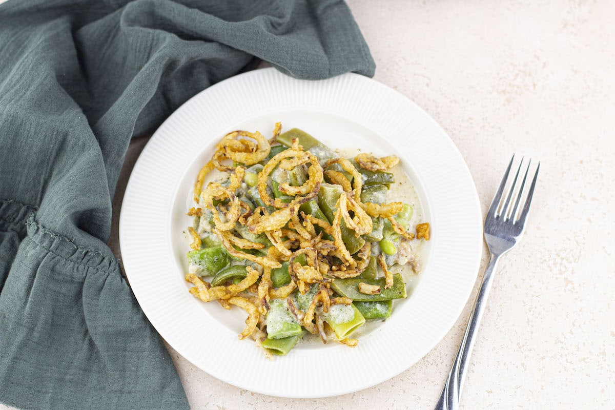 25 Crowd-Pleasing Family Reunion Foods for Big Gatherings - Food Plus Words