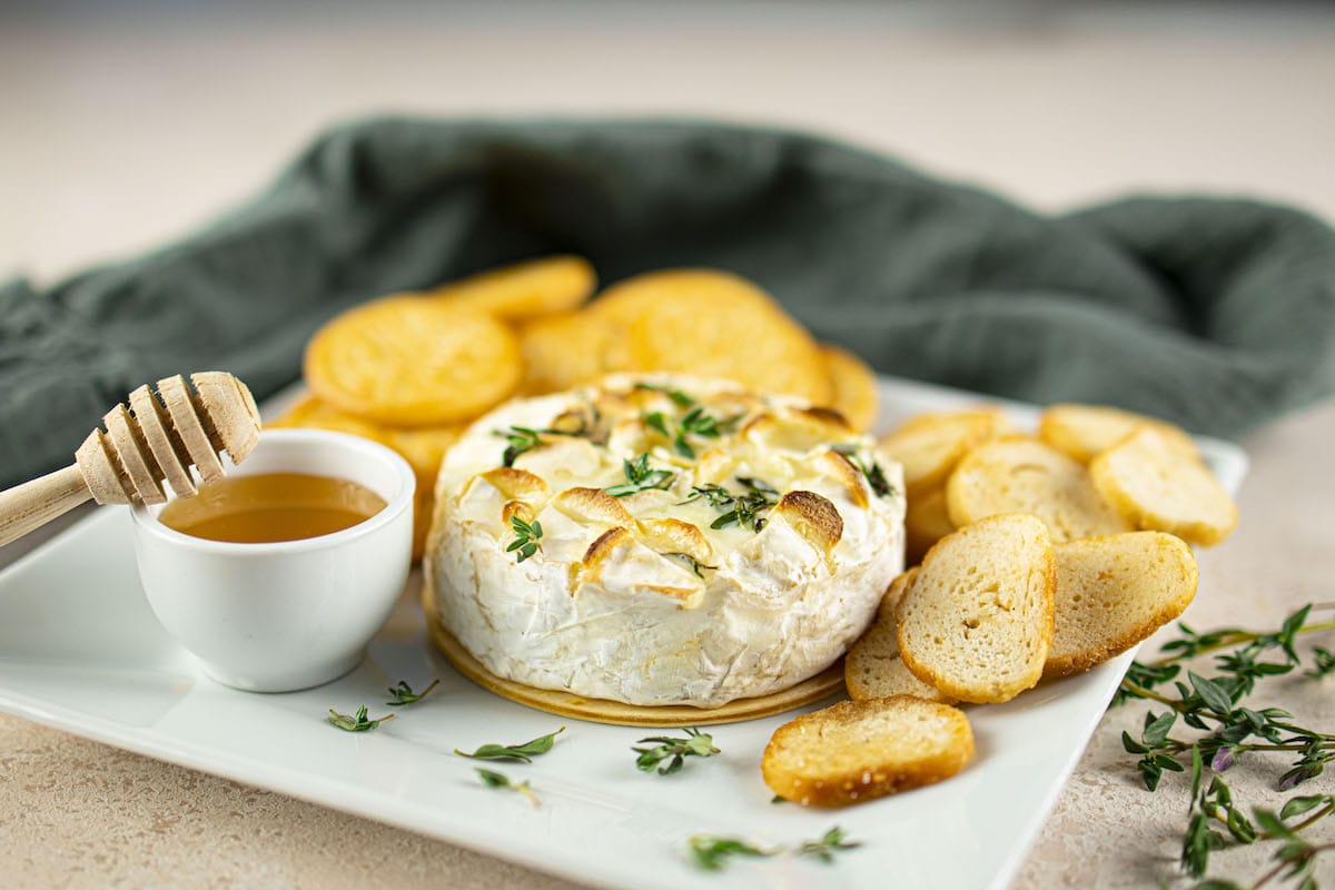 25 Easy Holiday Potluck Ideas That Will Get You Re-Invited Every Year ...