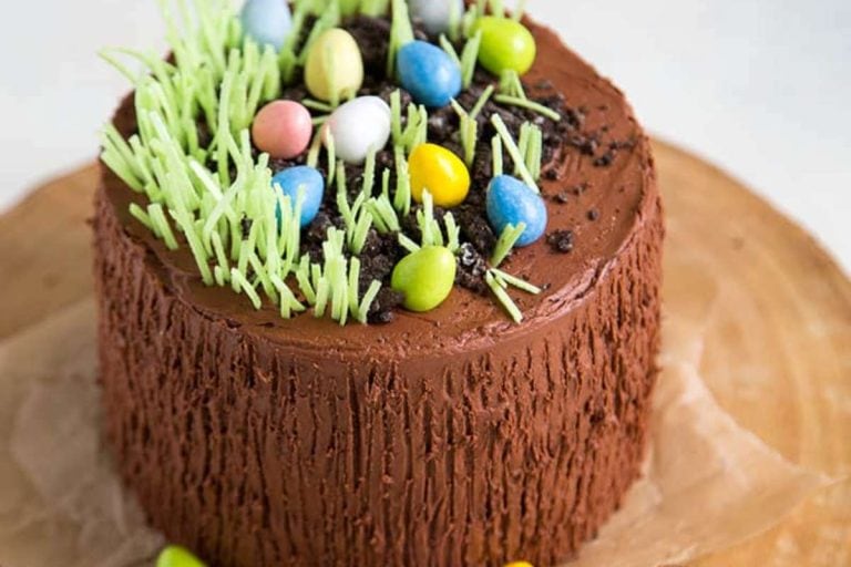 25 Cute Easter Cakes for a Sweet Spring Celebration
