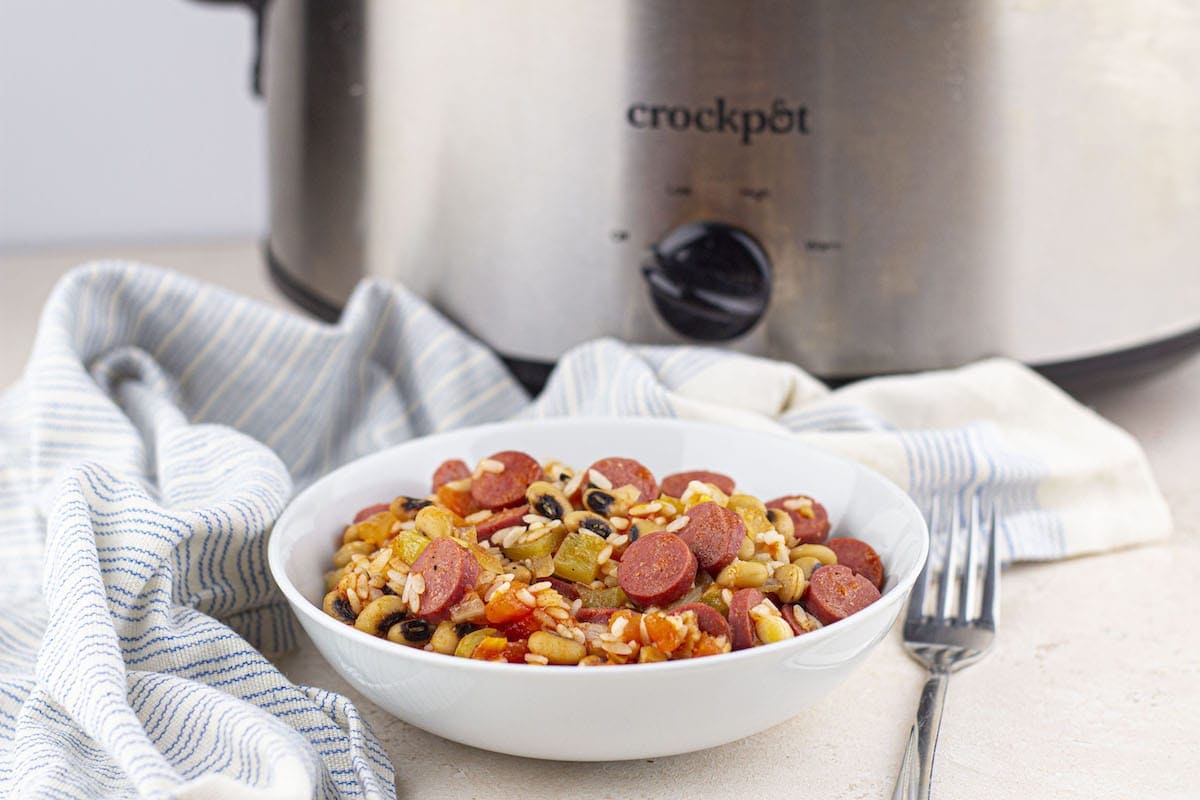 25 Easy Crockpot Potluck Recipes For Your Next Gathering - Food Plus Words