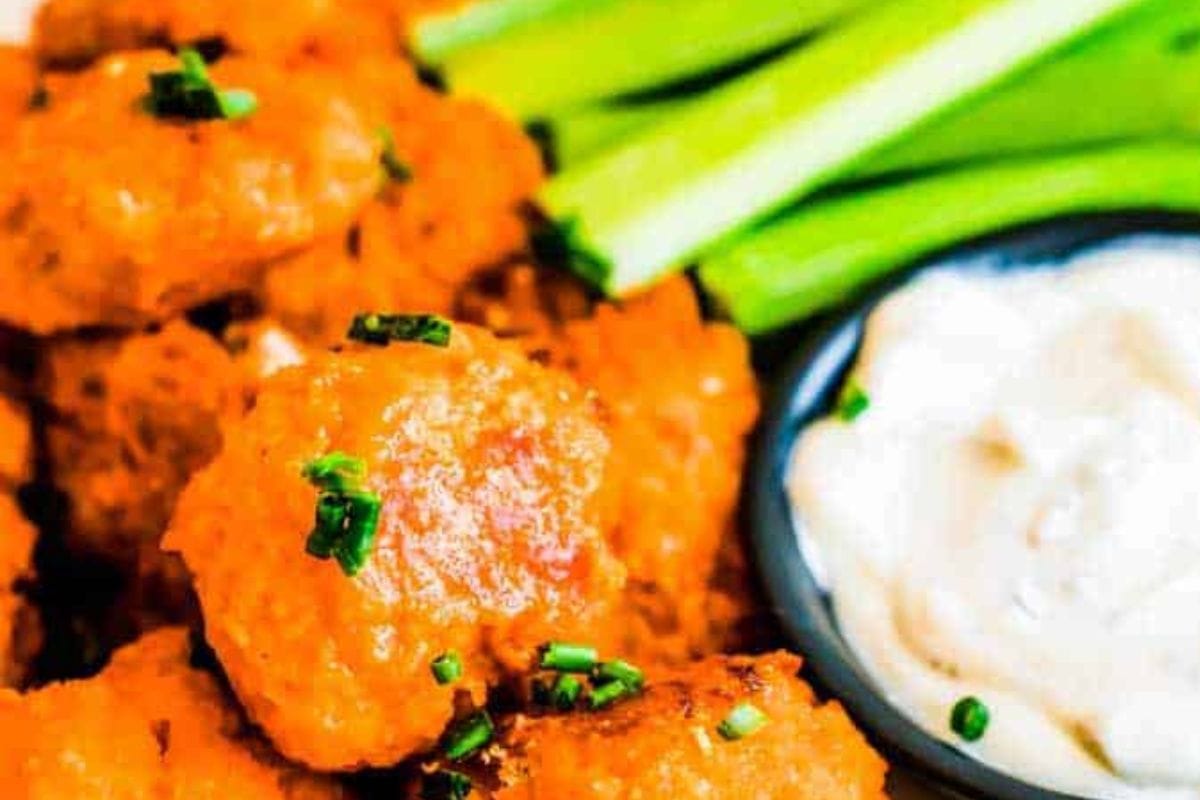 25 Simple Finger Foods That'll Impress At Any Gathering - Food Plus Words