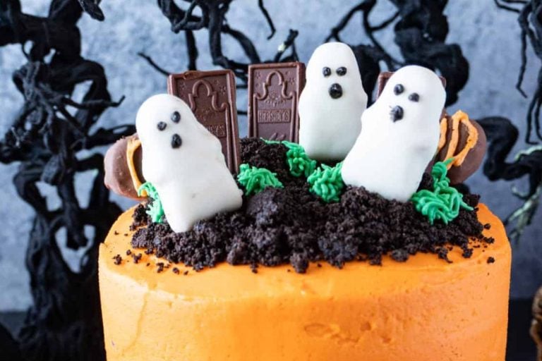25 Halloween Baking Ideas So Creative, You’ll Want to Bake Them All Night