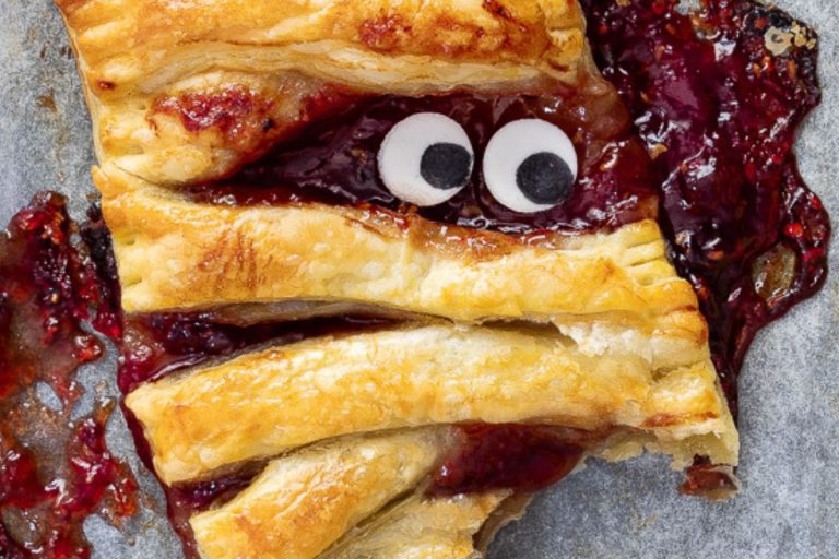 25 Halloween Snacks So Wickedly Delicious, They’ll Haunt Your Taste Buds