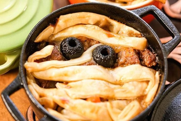 25 Halloween Dinners So Good, They’ll Haunt Your Guests’ Dreams