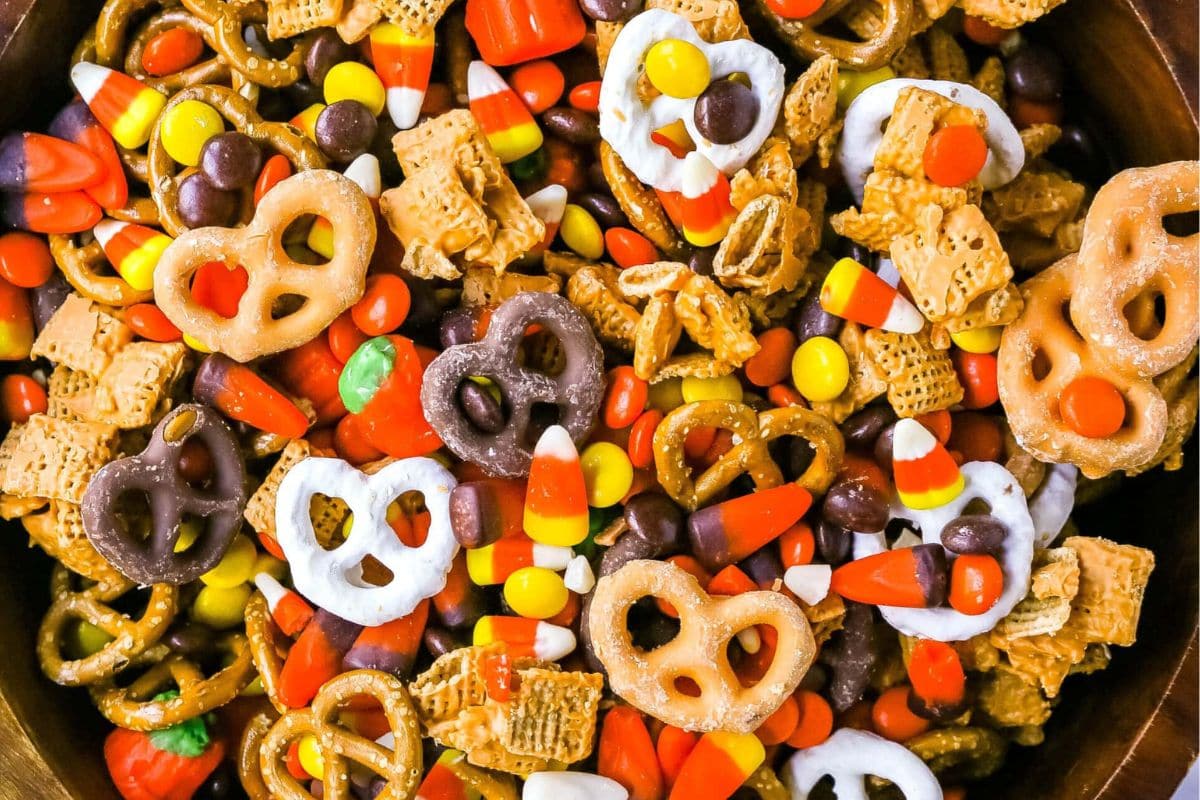 25 Halloween Snacks for Parties So Creepy-Cool, They'll Be the Life of ...