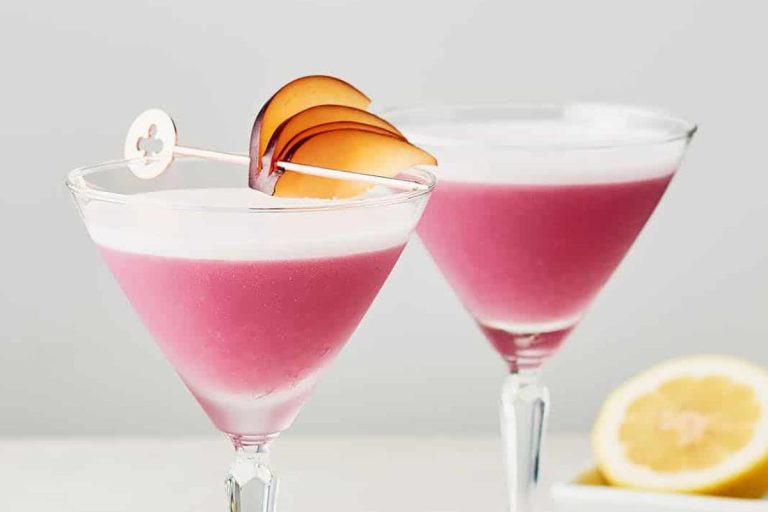 25 Fall Cocktails So Indulgent, You'll Feel Like You're at a Fancy Bar