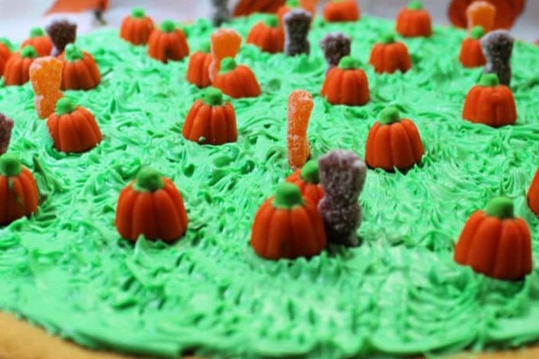 25 Halloween Foods for Parties So Terrifyingly Tasty, They’ll Scare the ...