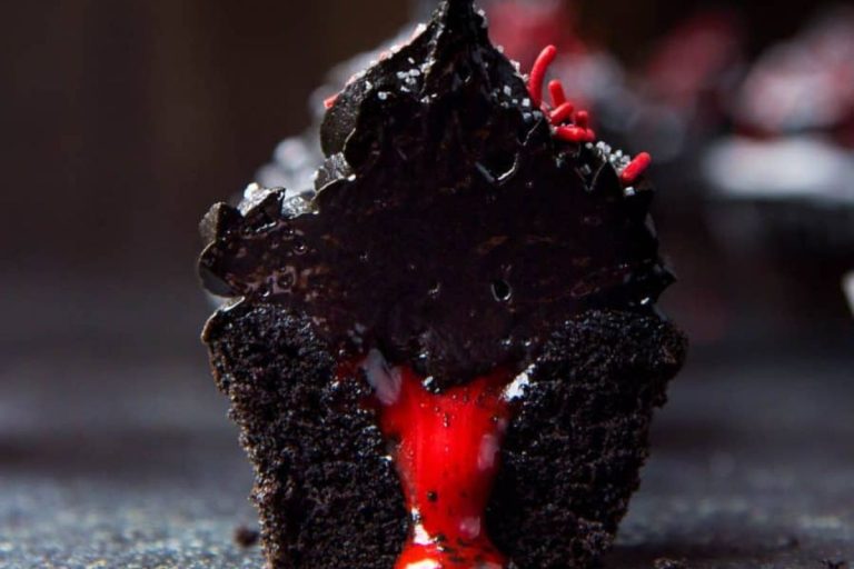 25 Halloween Cupcakes Ideas For A Frightfully Delicious Night - Food ...