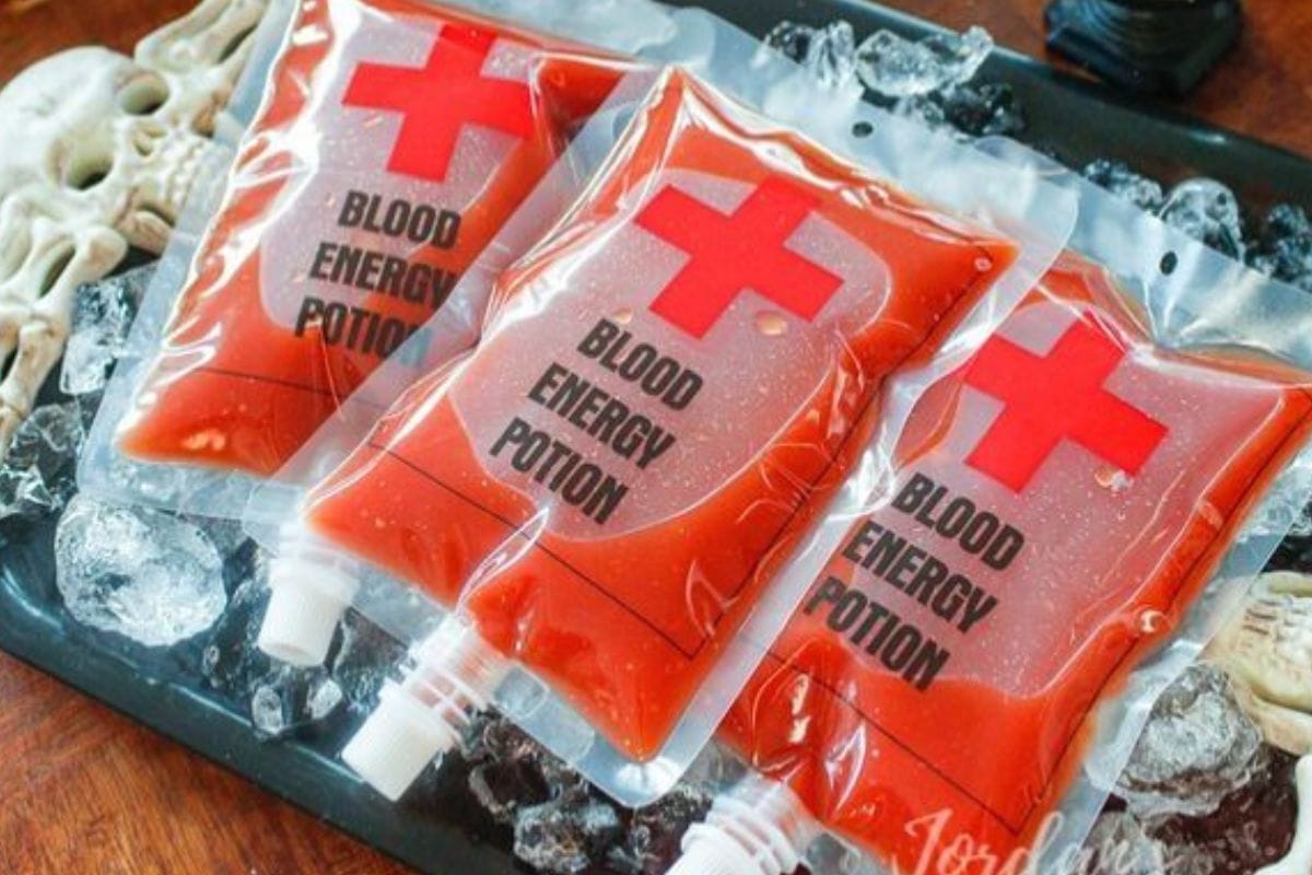 25 Halloween Drinks So Easy, You’ll Want to Serve Them at Every Party