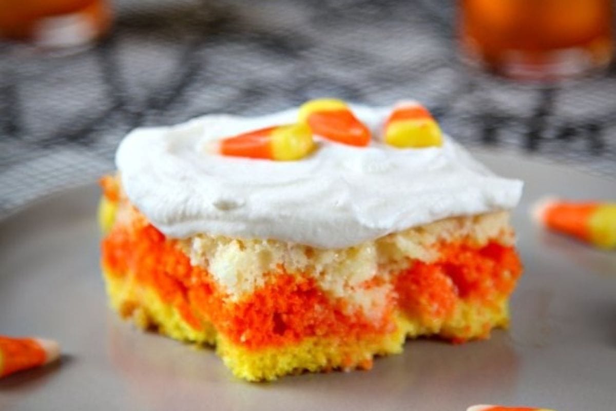 25 Fall Cakes So Tender, You’ll Forget They Didn’t Come From a Bakery