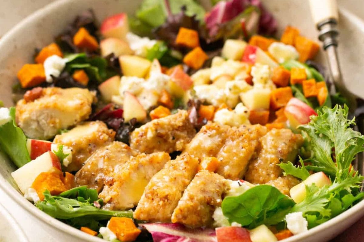 25 Fall Salads So Amazing, They’ll Steal the Spotlight at Any Dinner