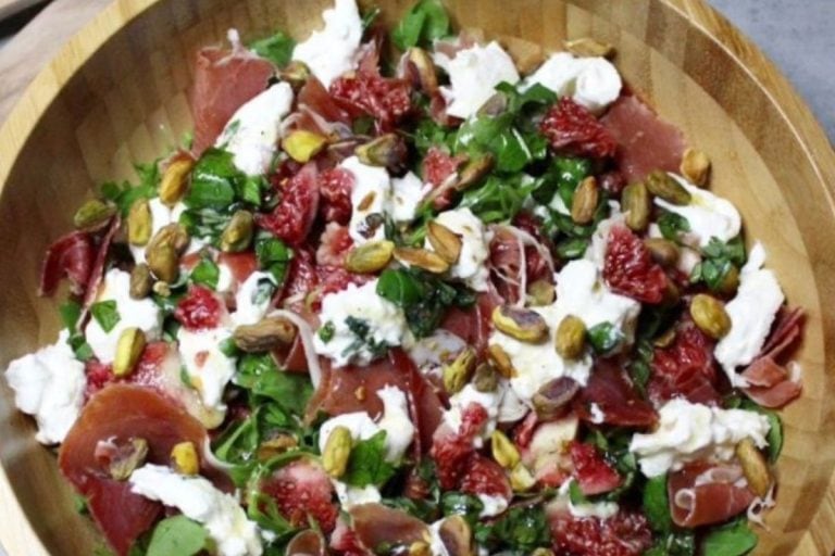 25 Fall Salads So Amazing, They’ll Steal the Spotlight at Any Dinner