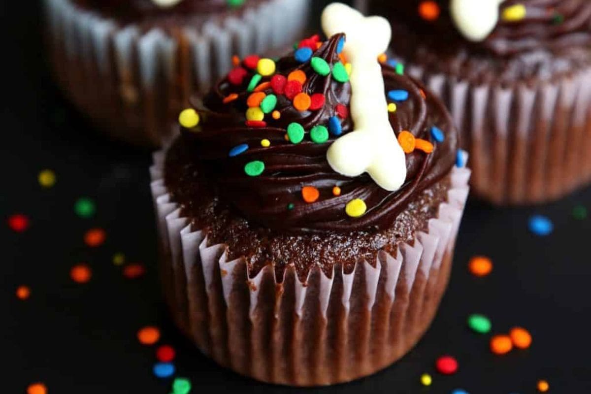 25 Halloween Cupcakes Ideas For A Frightfully Delicious Night - Food ...